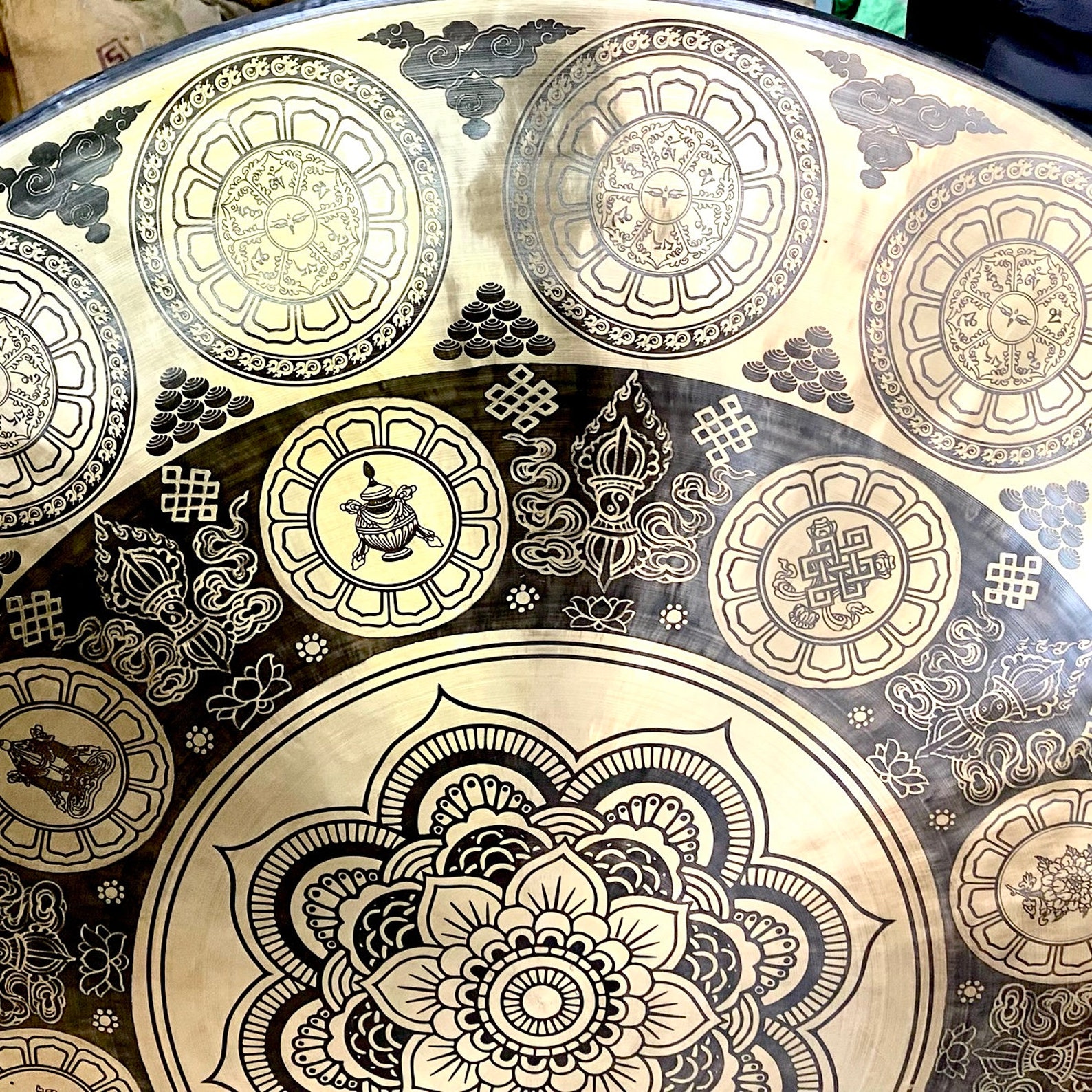 Flower Gong-beautifully Designed Fancy Gong Crafted by Skillful ...