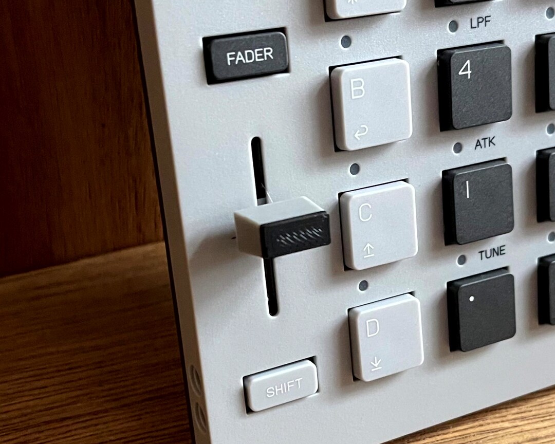 Teenage Engineering EP–133 KO II Sampler, Sequencer & Composer Fader ...