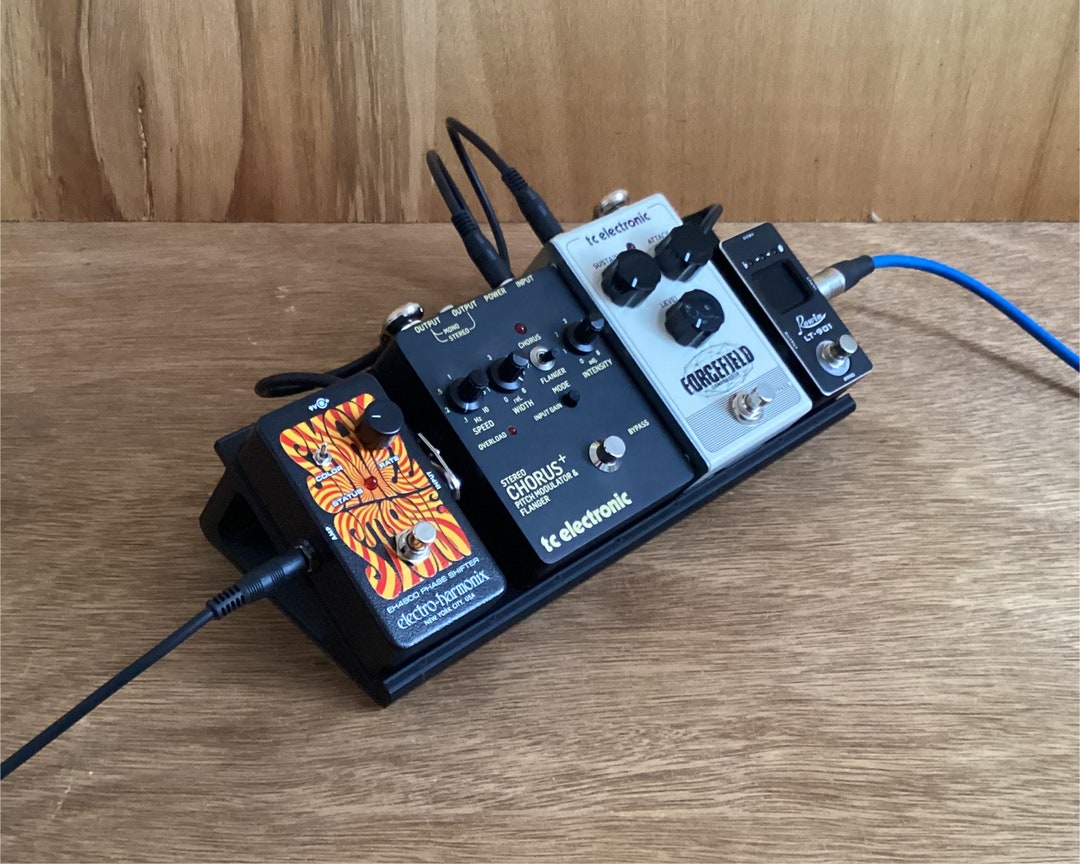 Guitar Pedal Desktop Stand / Pedal Board 300MM Width - Etsy