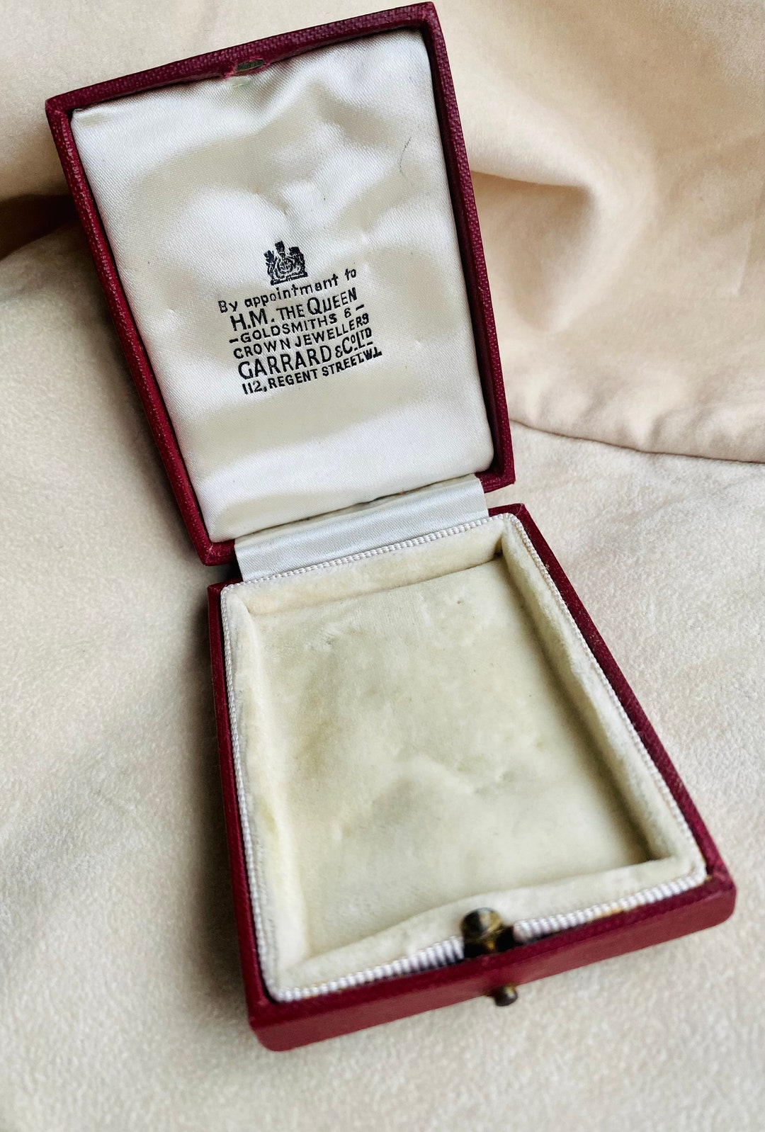 Vintage Garrard & Co. Crown Jewellers Box - Etsy Canada