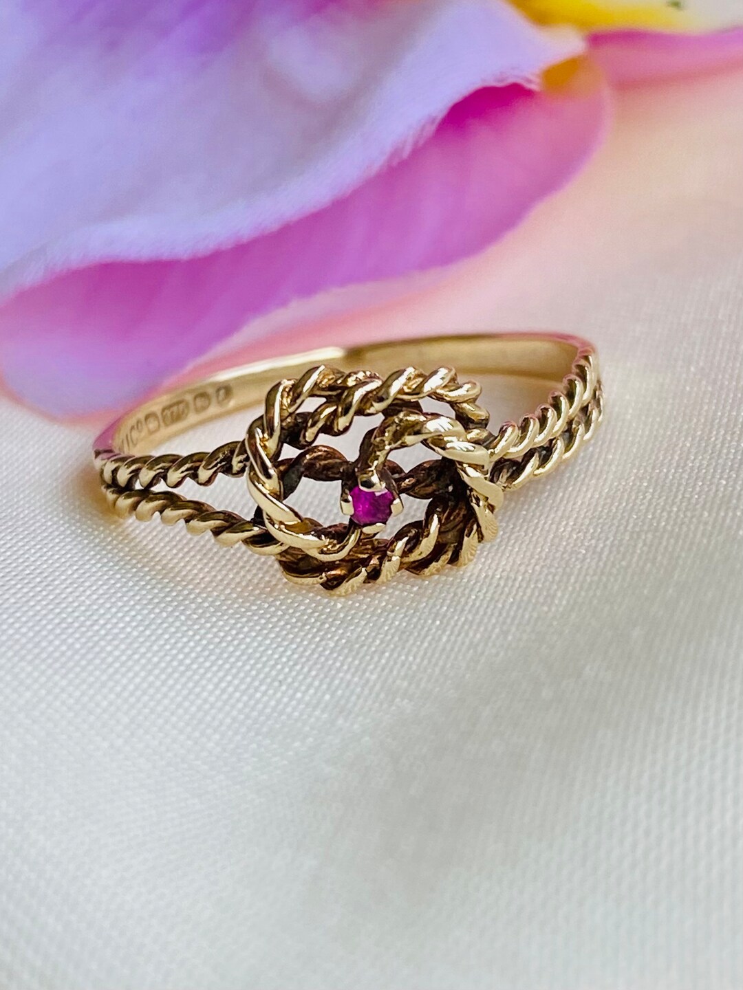 Vintage 9ct Gold Ruby Knot Ring SIZE R - Etsy