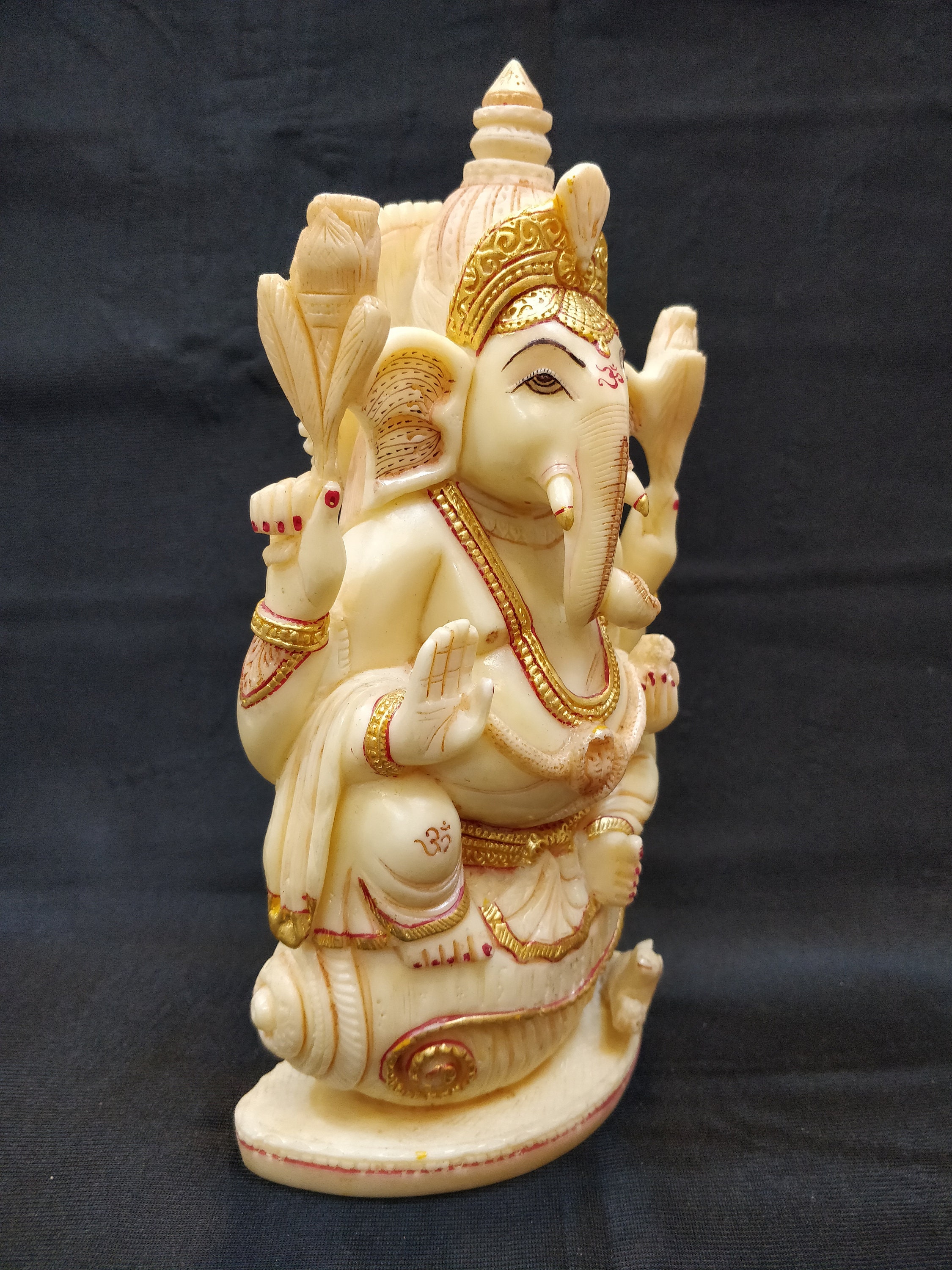 Lord Ganesha, White Marble Dust Ganesh, Shankh Ganesh, Hindu God ...