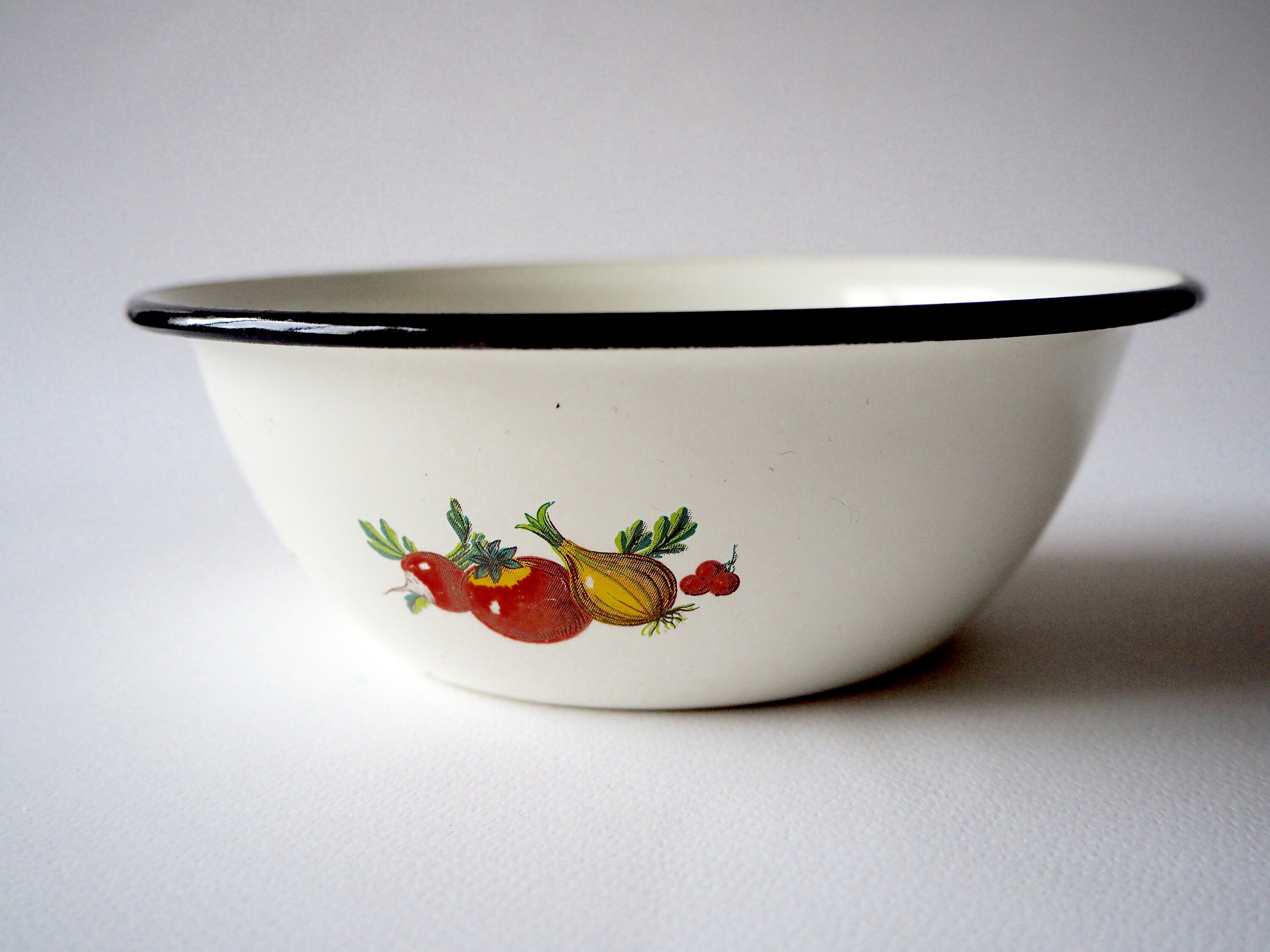 Vintage Enamel Bowl, White Enamel Bowl, Rustic Home Decor, USSR Era on ...