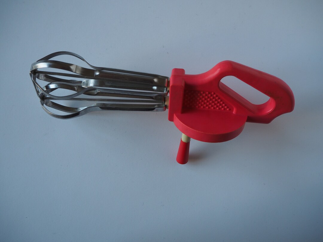 Vintage Hand Whisk, Stainless Steel and Plastic Handled Whisk, Manual ...