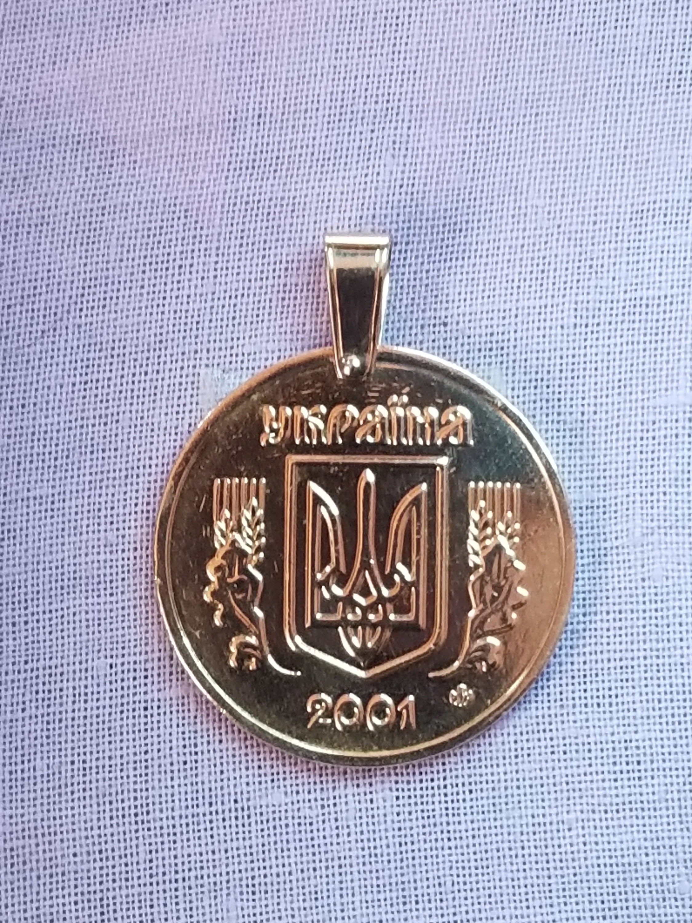 A Pendant Depicting an Attacking Falcon With a Ukrainian Trident - Etsy
