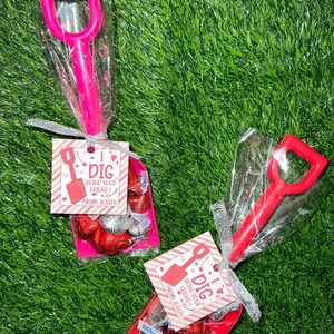 Kid’s Valentines Day Gift - I Dig Being Your Friend - Etsy