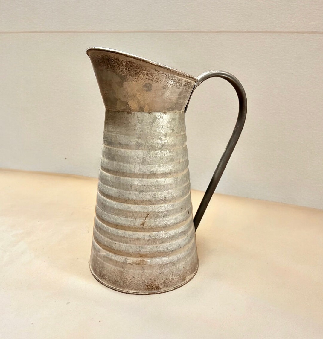 Galvanized Metal Milk Pitcher Vintage Farmhouse Style Pitcher Rustic ...