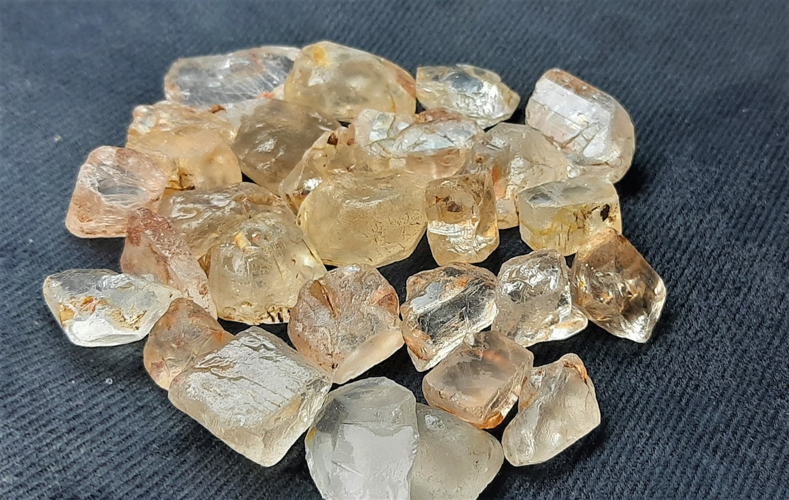 White Topaz Rough Gemstonetopaz Raw - Etsy
