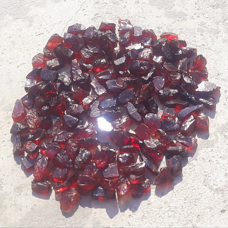 Natural Red Garnet Rough Gemstonered Garnet Specimensaaa - Etsy UK