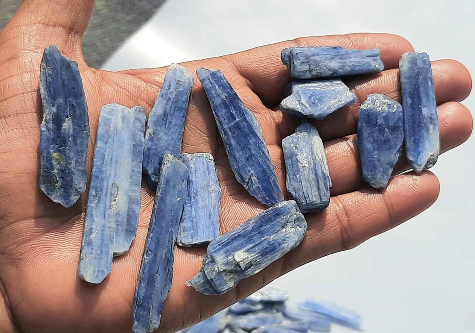 Pierre précieuse brute de cyanite bleue naturelle spécimens - Etsy France