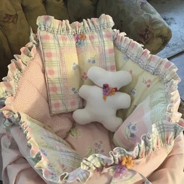 Bassinet - Etsy