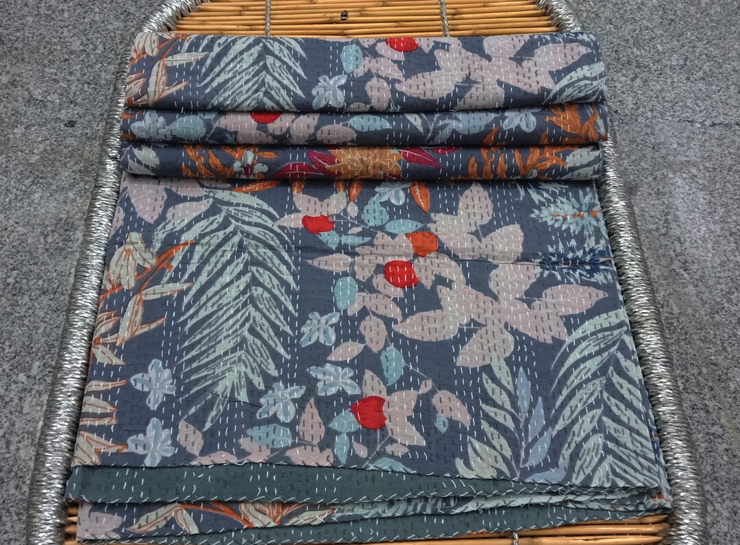 Gray Kantha Bedspread Blanket Kantha Throw Handmade Quilt Flower Bed ...