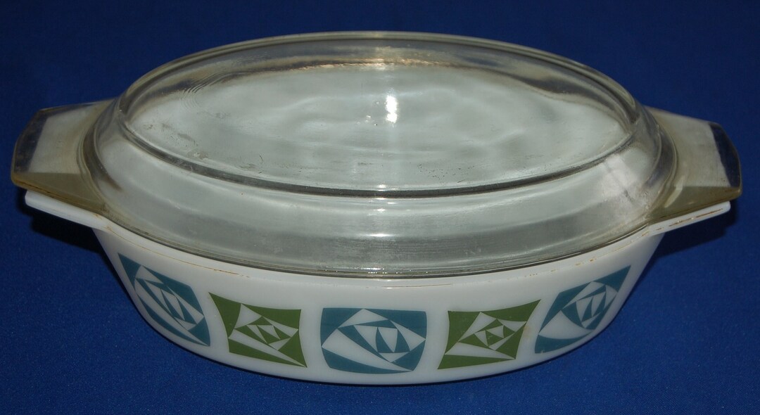 Vintage Pyrex Checkers Oval Casserole Dish & Lid, 2 Pint Capacity, - Etsy
