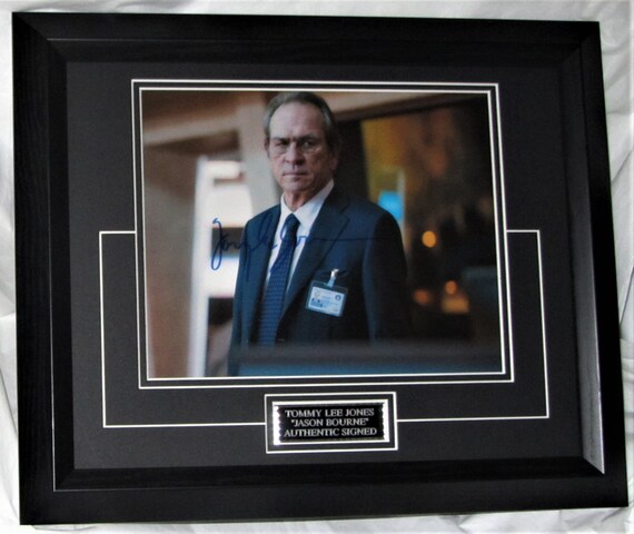 Tommy Lee Jones Autograph