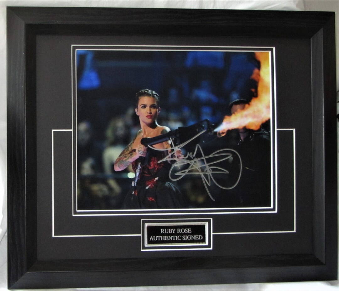 RUBY ROSE Signed With Singing Details 10 X 8 Photo Framed Authentic Not ...