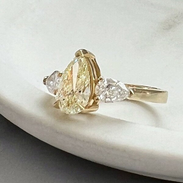 Fancy Yellow Diamond - Etsy