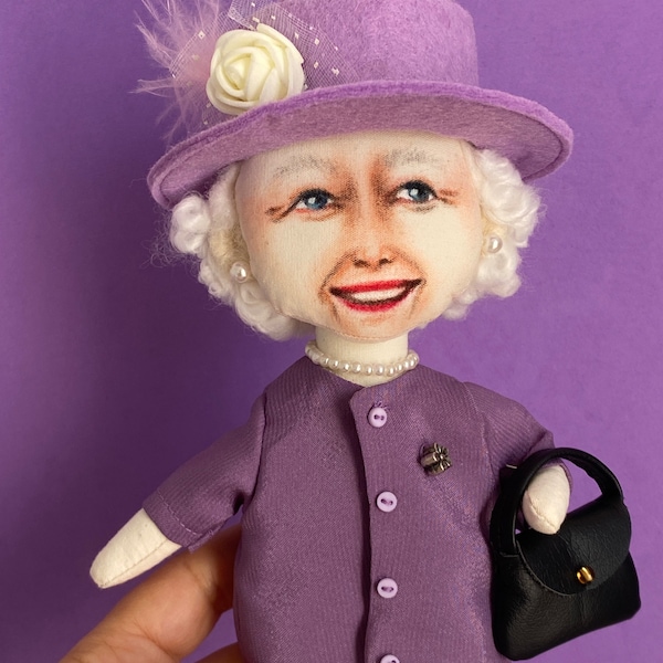 Queen Elizabeth Doll - Etsy