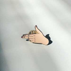 Enamel Pin Finger Gun Pin Finger Pistol Lapel Pin Finger Gun Button ...