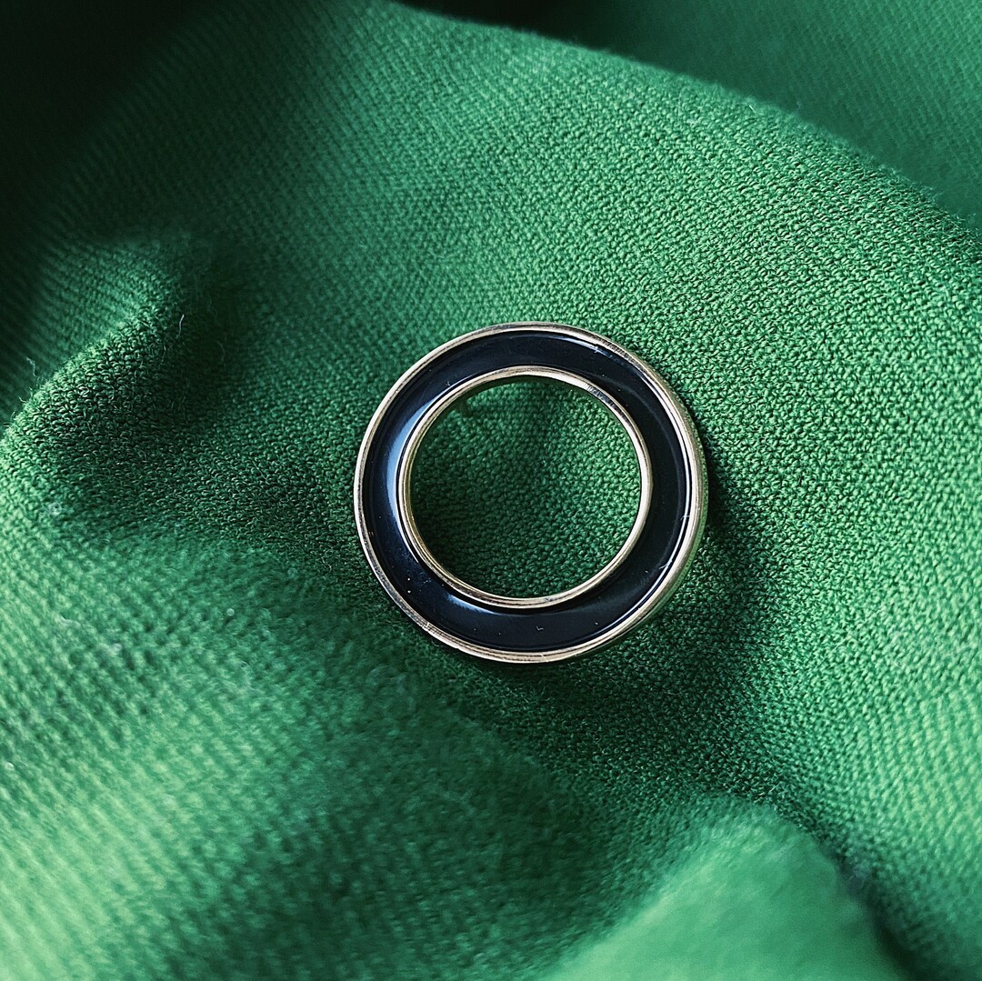 Letter O Enamel Pin Letter O Lapel Pin Initial Letter - Etsy