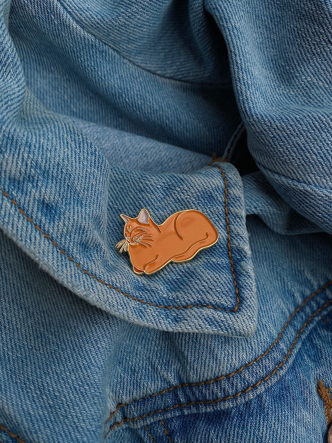 Cat Loaf Pin - Enamel Pin - Cute Pin Badge - Cat Lover Pin - Funny ...