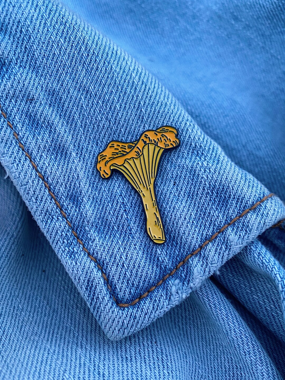 Chanterelle Enamel Pin - Mushroom Lapel Pin - Nature Pin Badge ...