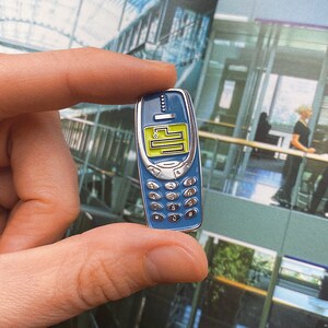 Snake Game Nokia 3310 Enamel Pin - Brick Phone Enamel Pin - Brick Phone ...