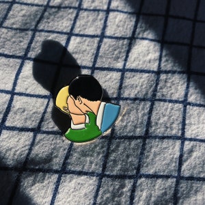 Kiss Enamel Pin Gay Lapel Pin LGBTQ Pin Badge Pride Pin Human Rights ...