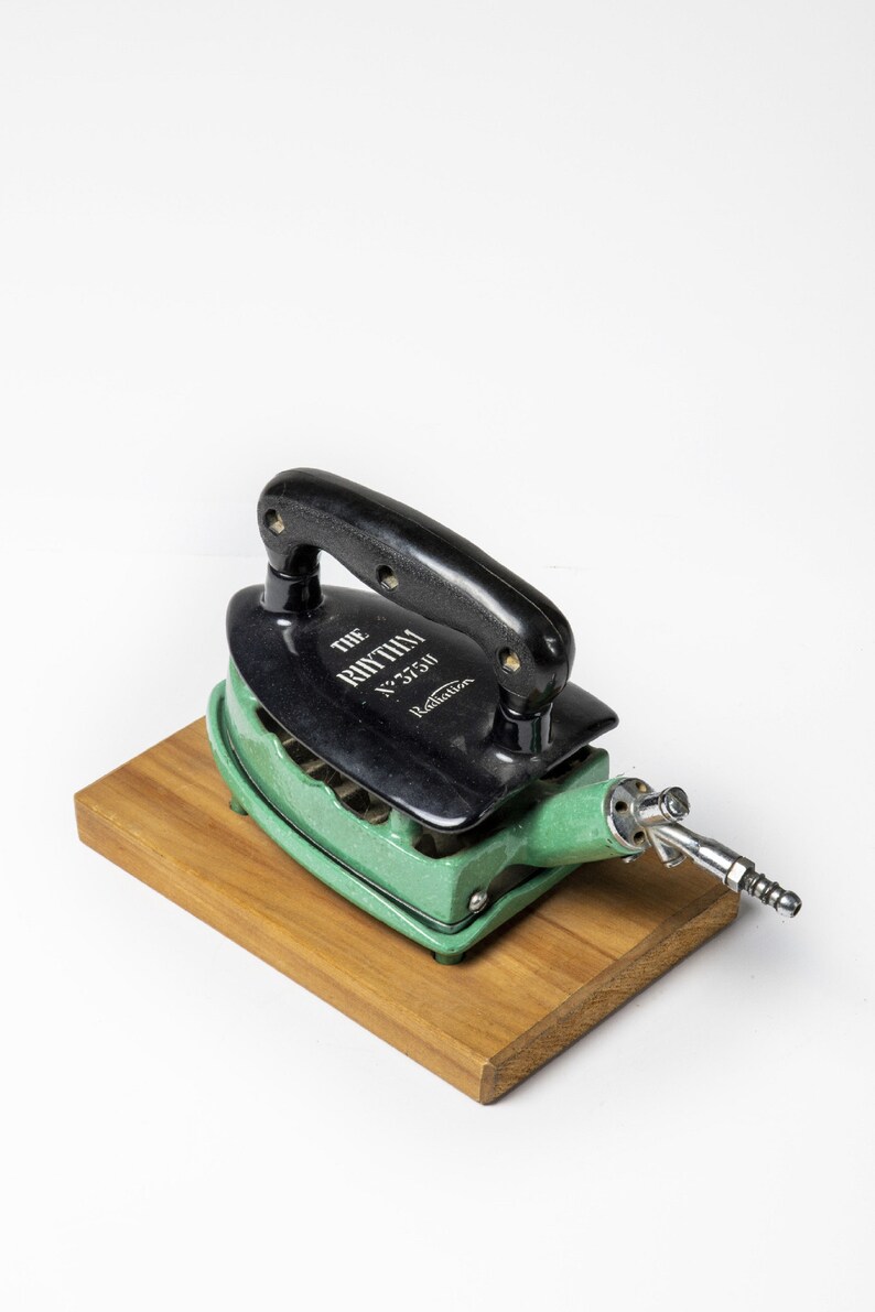 VINTAGE69 The Rhythm No 375U Radiation Emaille | Etsy