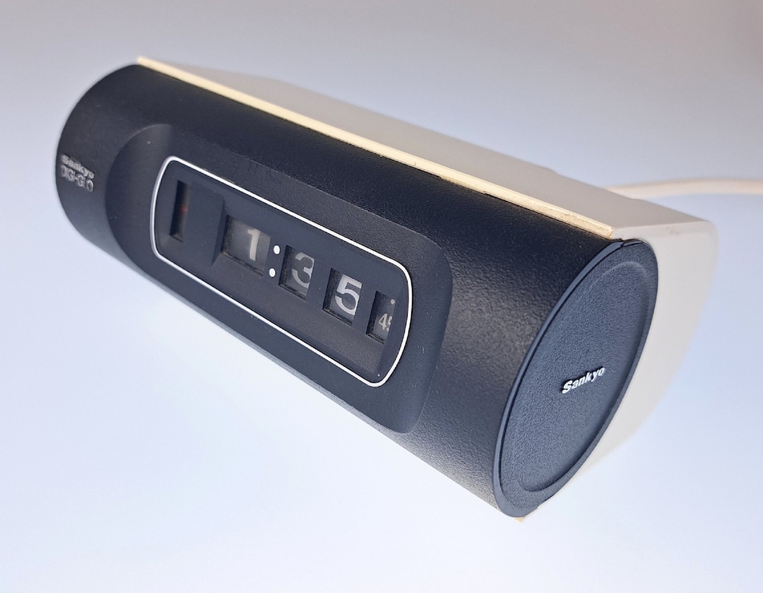VINTAGE69 - Sankyo - Digi Glo - Model 23 - Space Age - Flip Clock ...