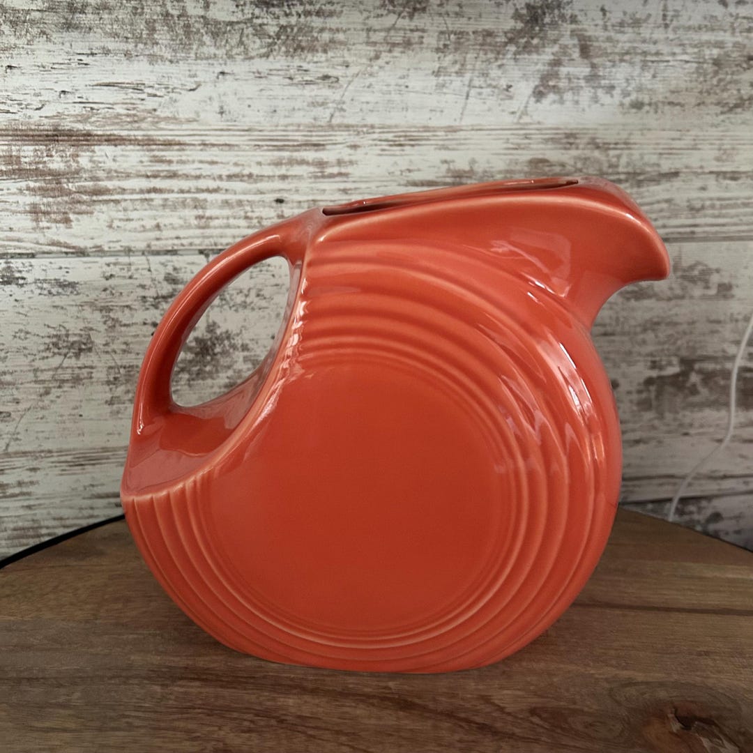 1998 Vintage Fiesta Ware Large Disk Pitcher in Persimmon Color 7” 67 Fl ...