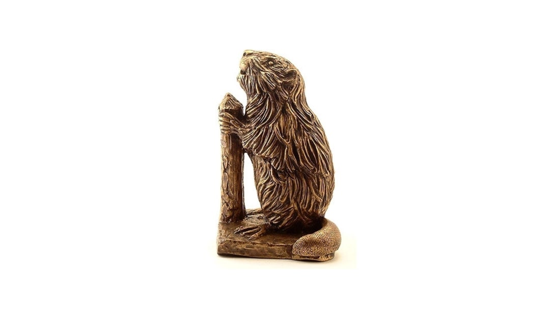 Beaver With Optional Wooden Base and Custom Engraving, Beaver Statue ...