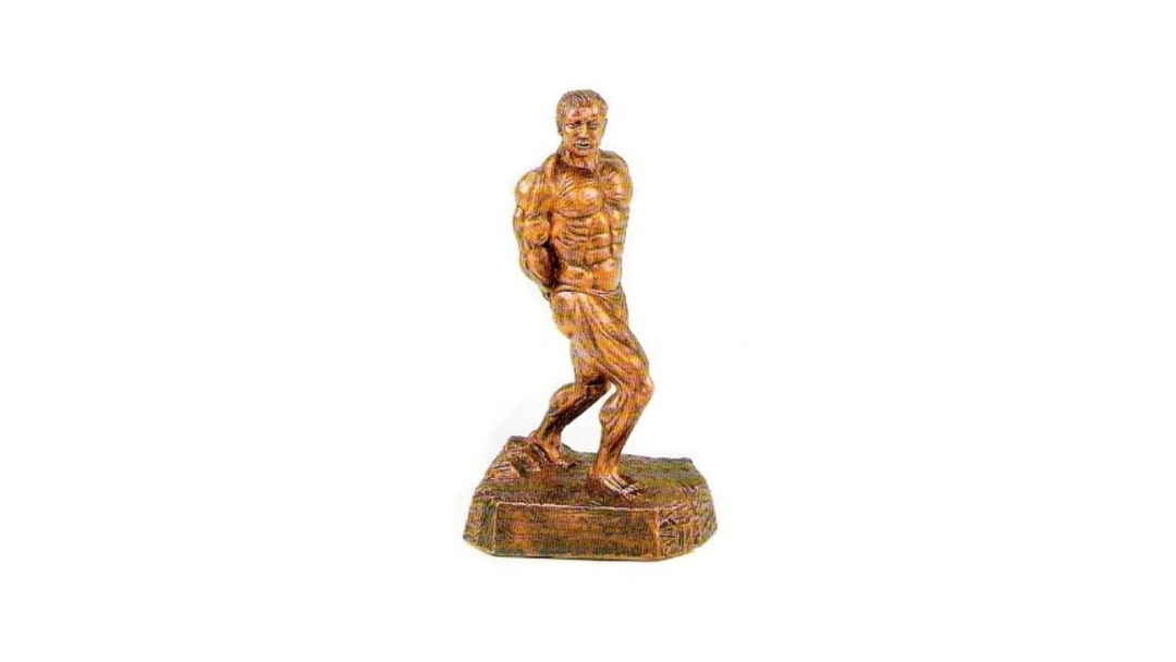 Posing Bodybuilder With Optional Base + Custom Personalized Engraving ...
