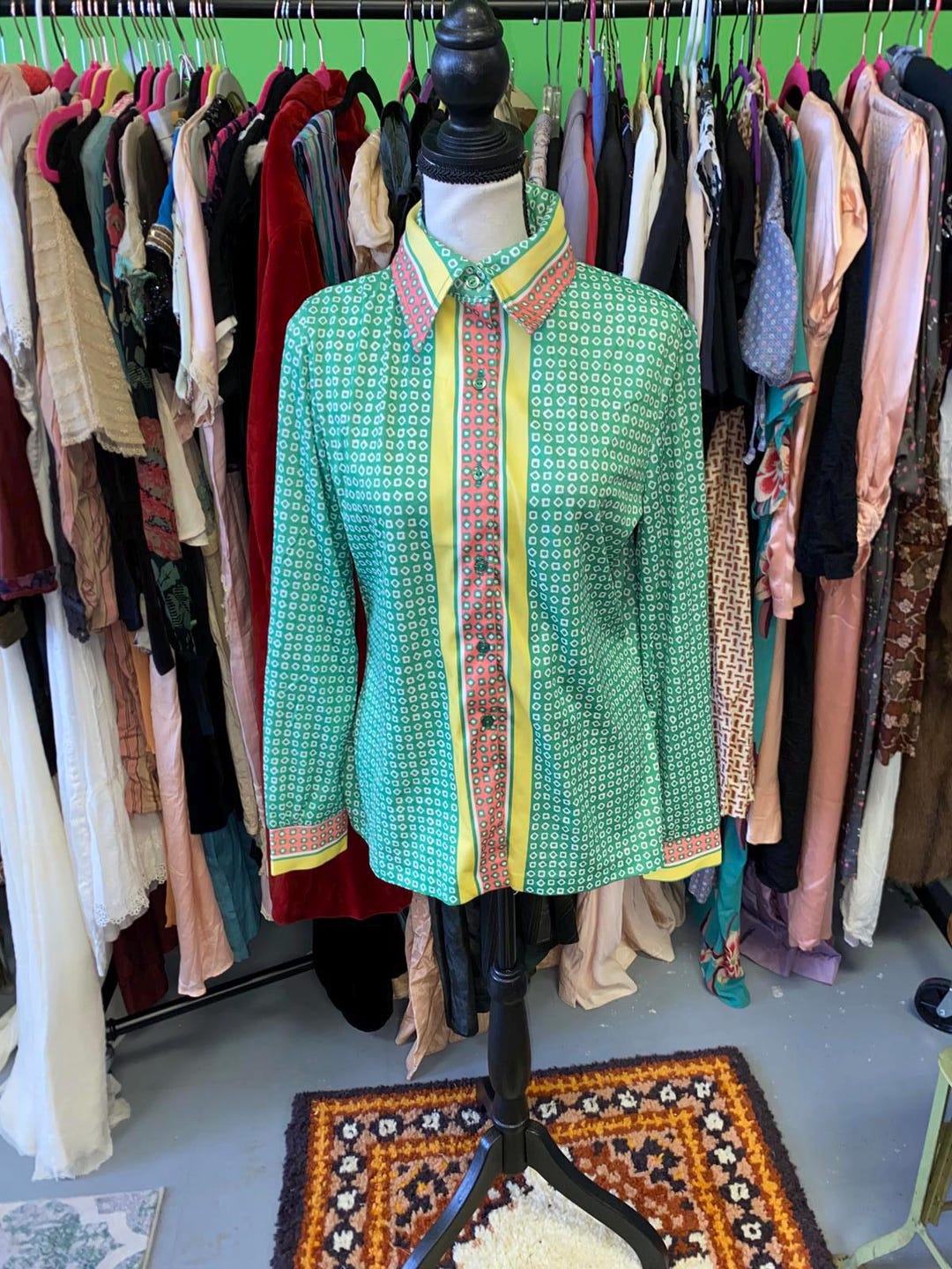 Authentic Vintage 1970s Funky Top! - Etsy