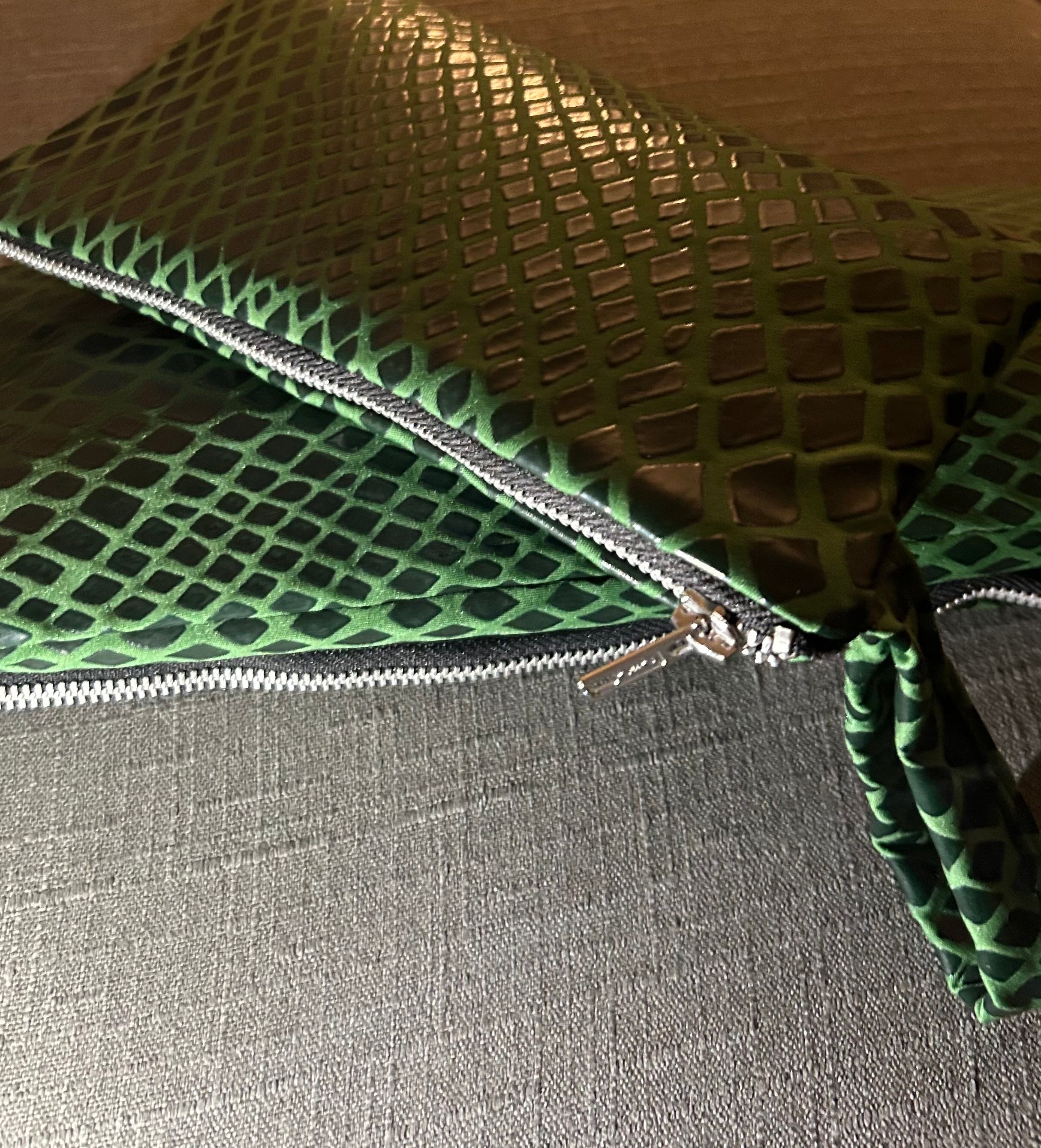 Large Beautiful Python Rubber Texture Green/black Vinyl Handbag Large ...