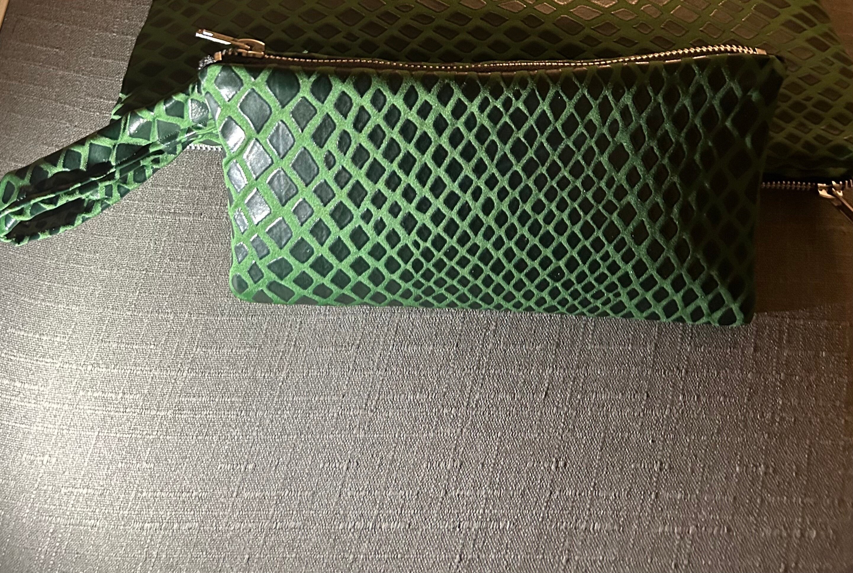 Large Beautiful Python Rubber Texture Green/black Vinyl Handbag Large ...