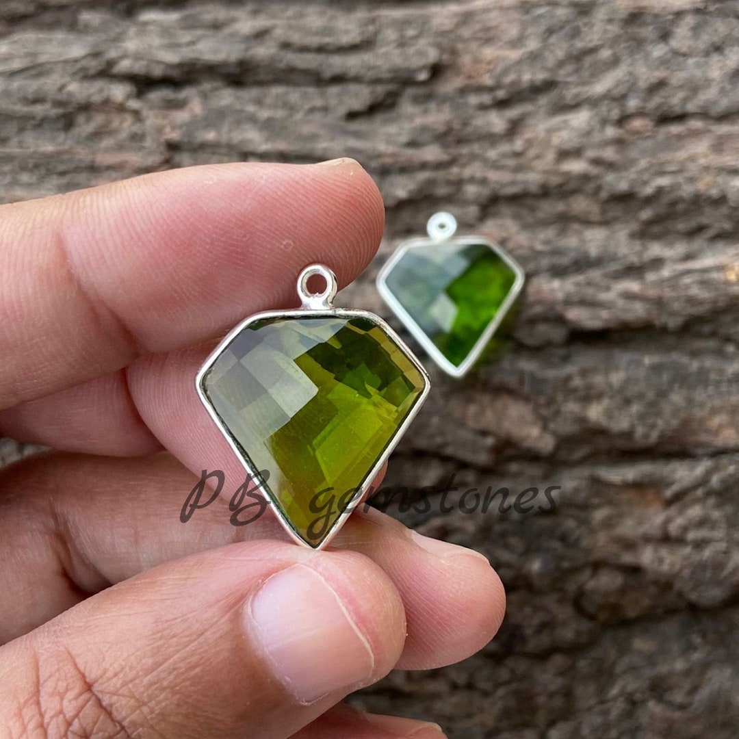 Peridot Quartz Color Change 20x20mm Diamond Shape Charm - Etsy