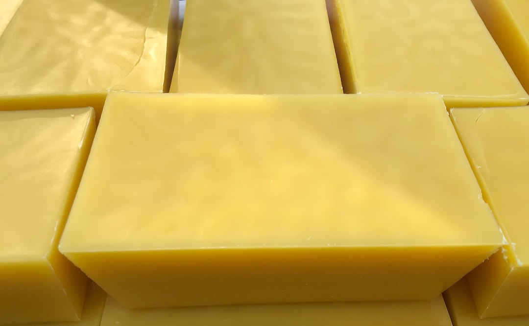 USA Beeswax Block: Triple Filtered Capping Wax, DIY Projects, 1 Lb - Etsy