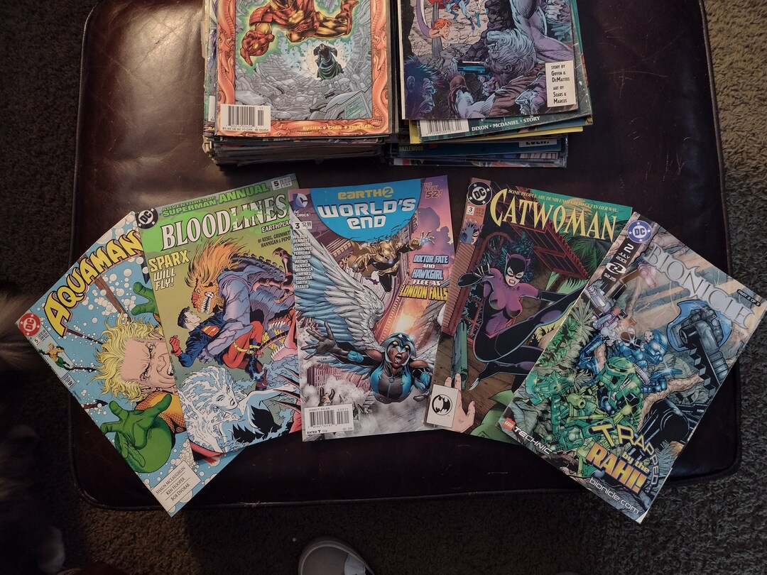 Vintage 1990-2001 Marvel Comic Book Bundle (5) Catwoman/aquaman ...