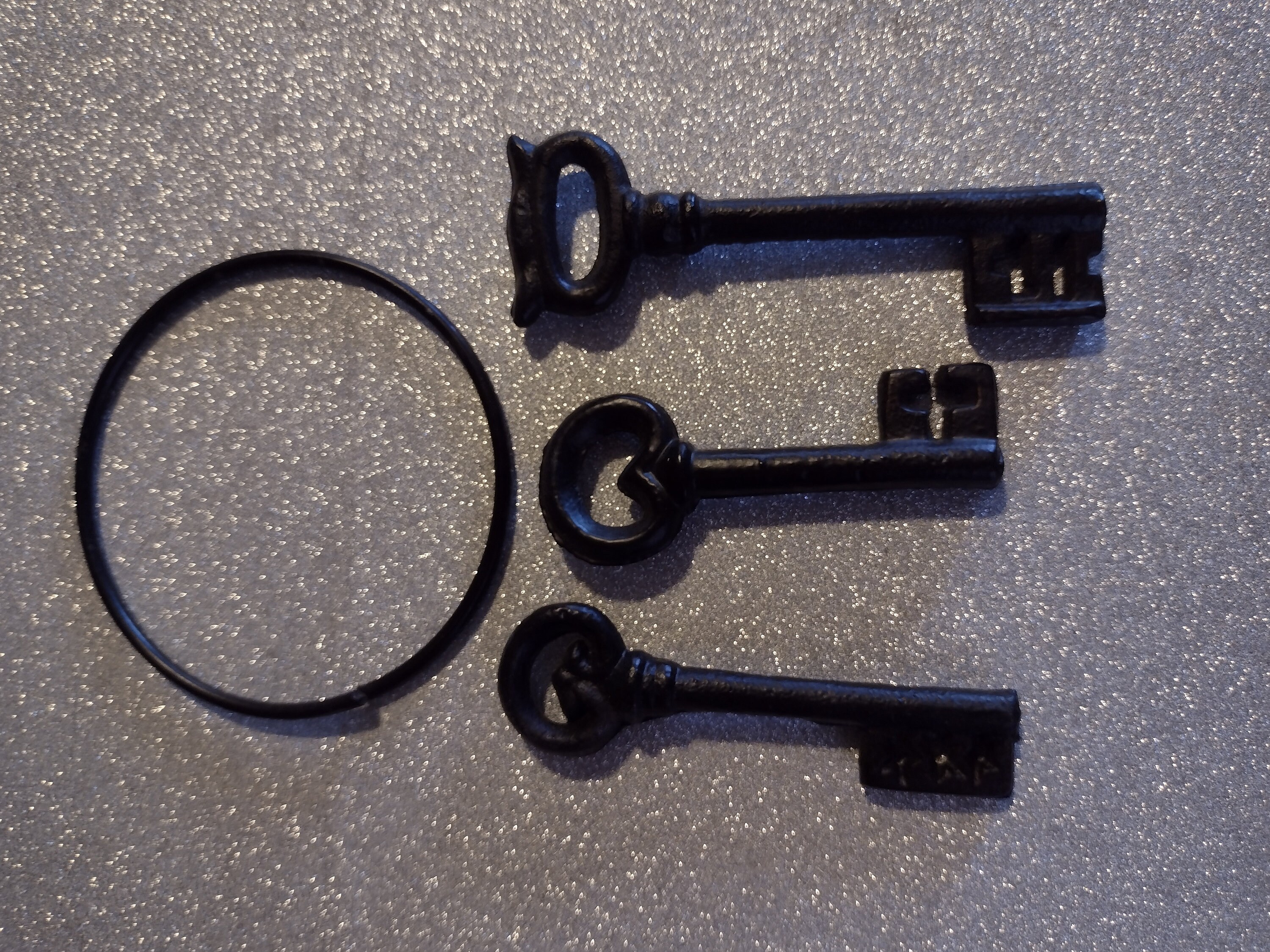 Skeleton Lock and Keys - Etsy