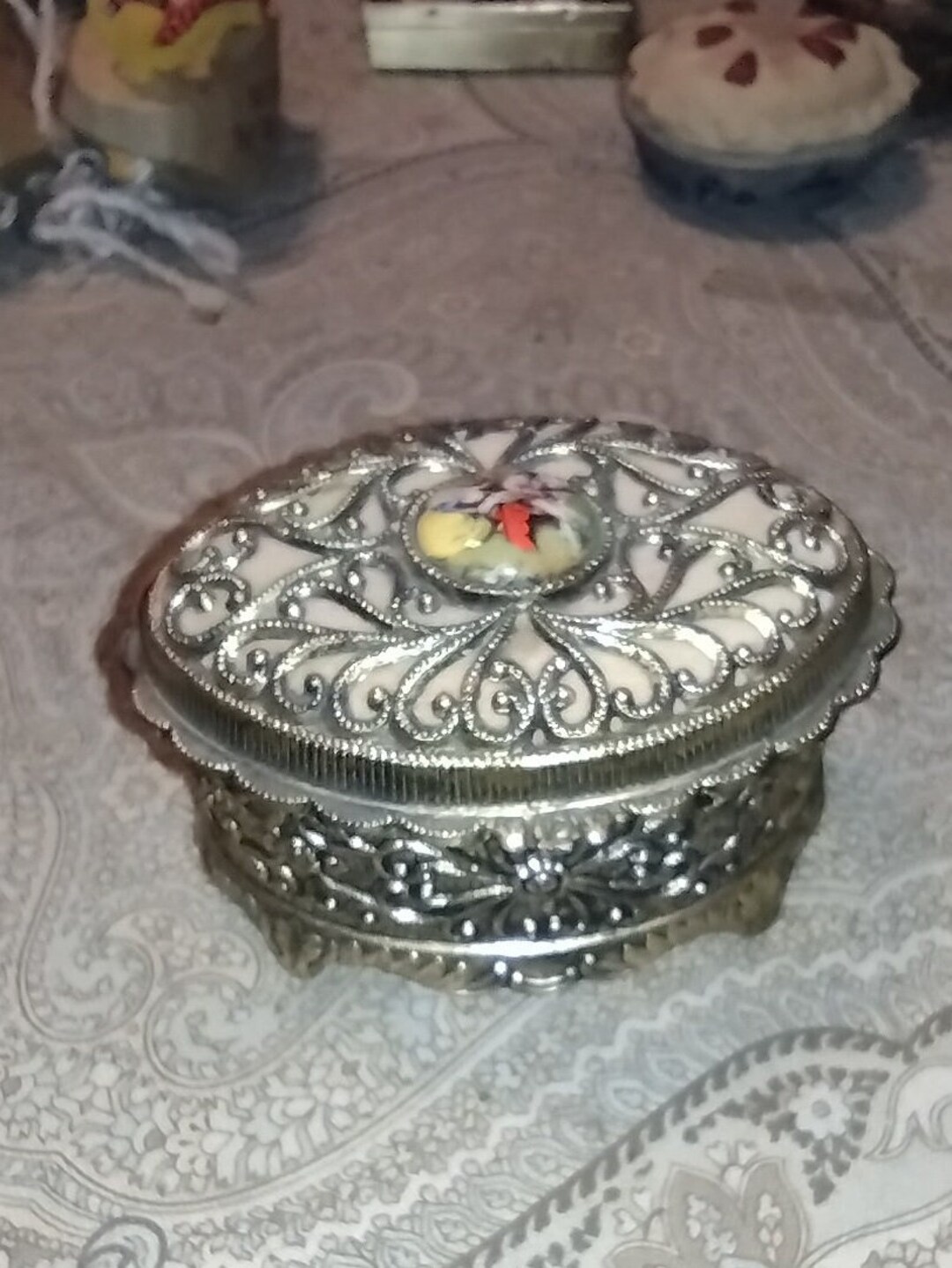 Vintage Trinket Box W/victorian Couple Enamel Button - Etsy
