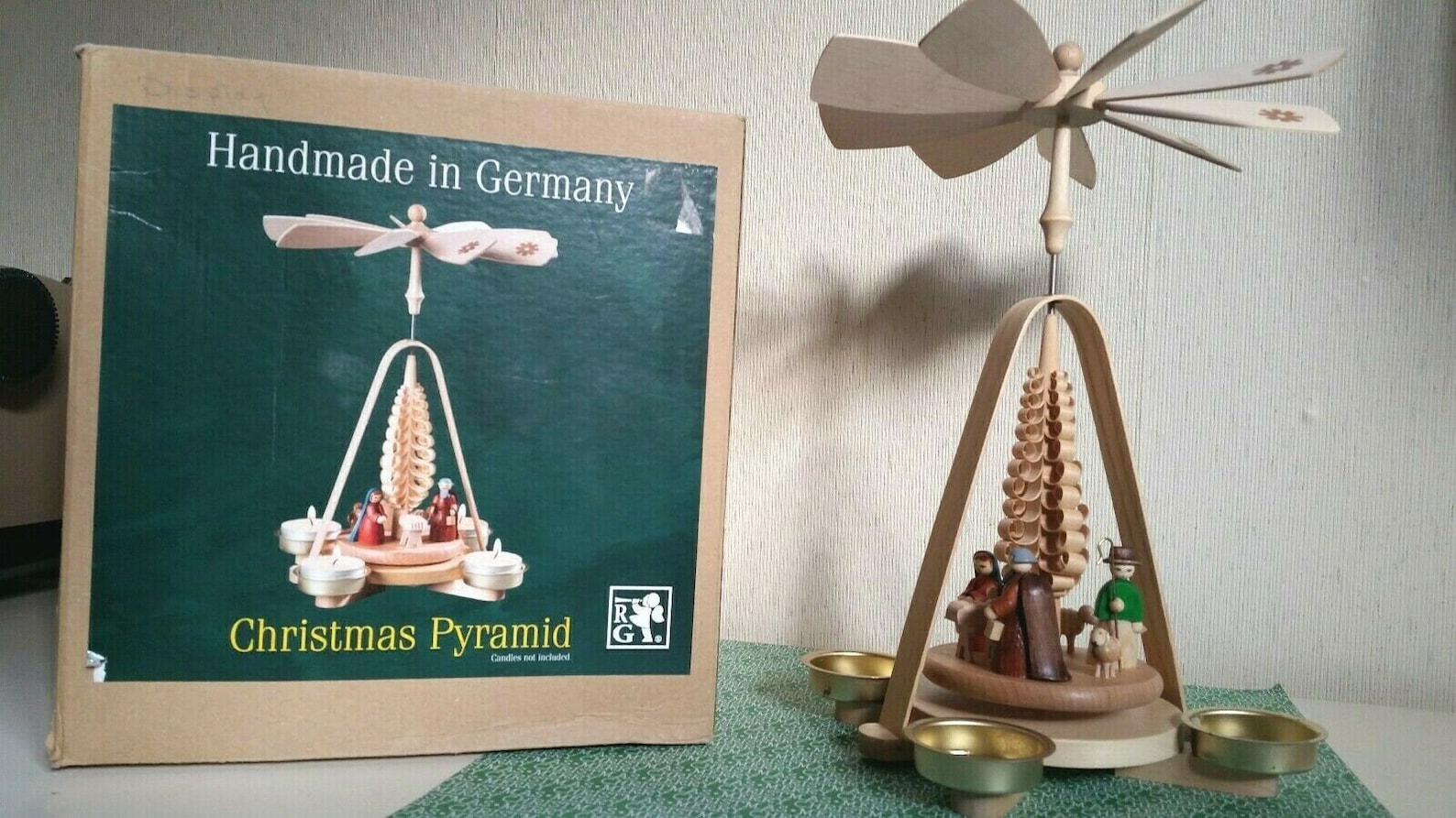 German Christmas Pyramids - Light and Movement Brighten The Holidays ...