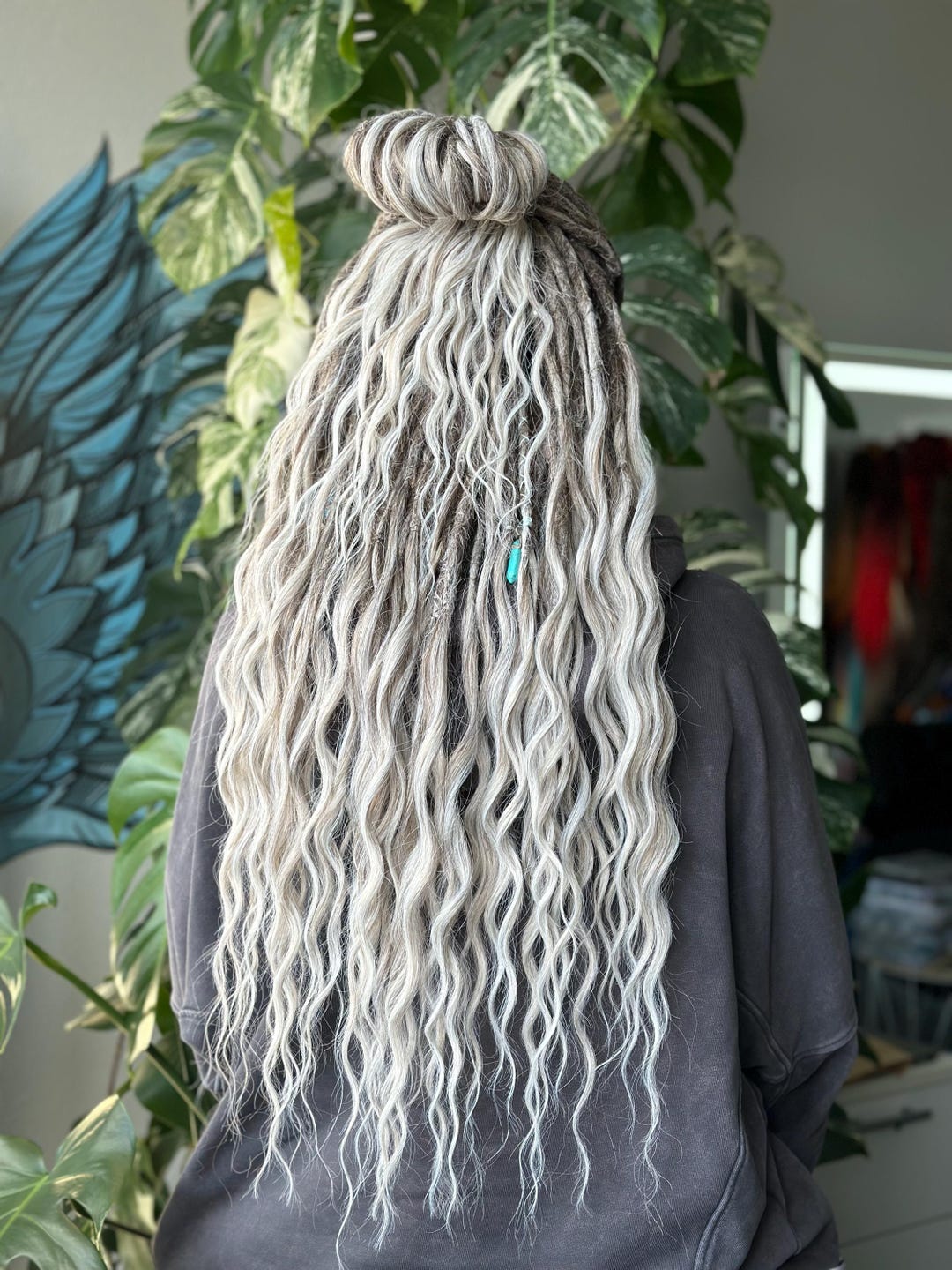 Platinum Blond Thin Locks, Gray Synthetic Dreads Extensions, Wavy Ombre ...