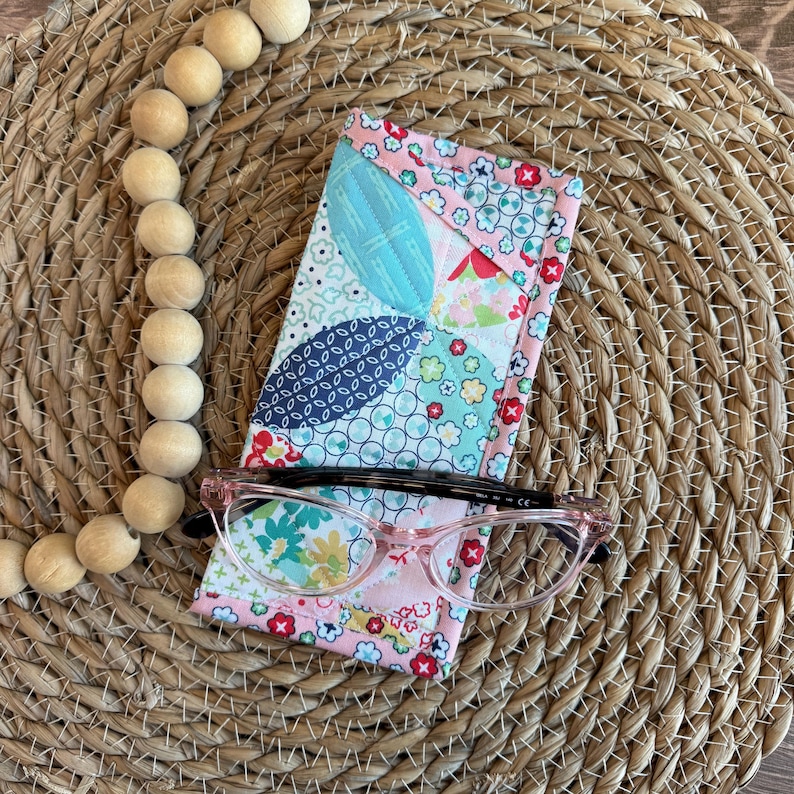 Patchwork Fabric Eyeglass Case for Women, Floral Glasses Holder for ...