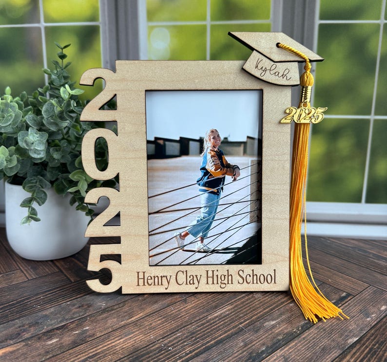 Personalized 2026 Graduation Tassel Holder Picture Frame, Custom 4X6 ...
