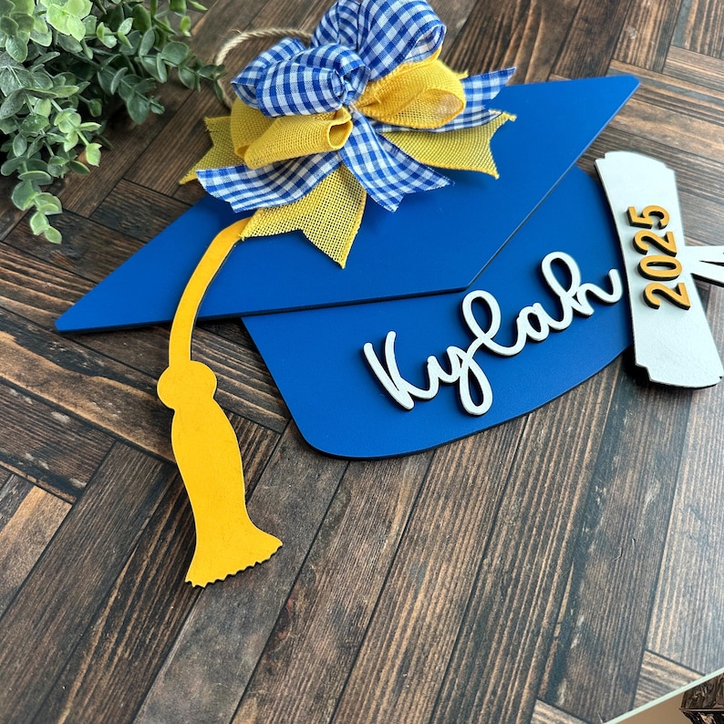 Personalized School Colors Graduation Hat Sign, Class of 2026 Door Sign ...