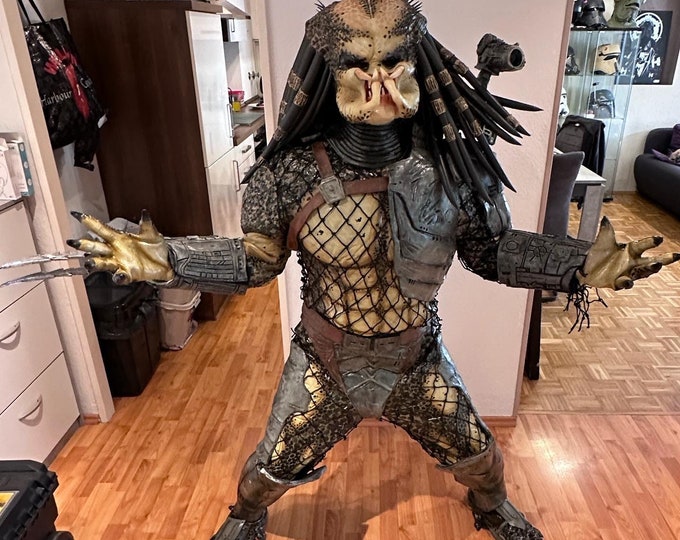 Predator Hands and Feet Customized Order - Etsy