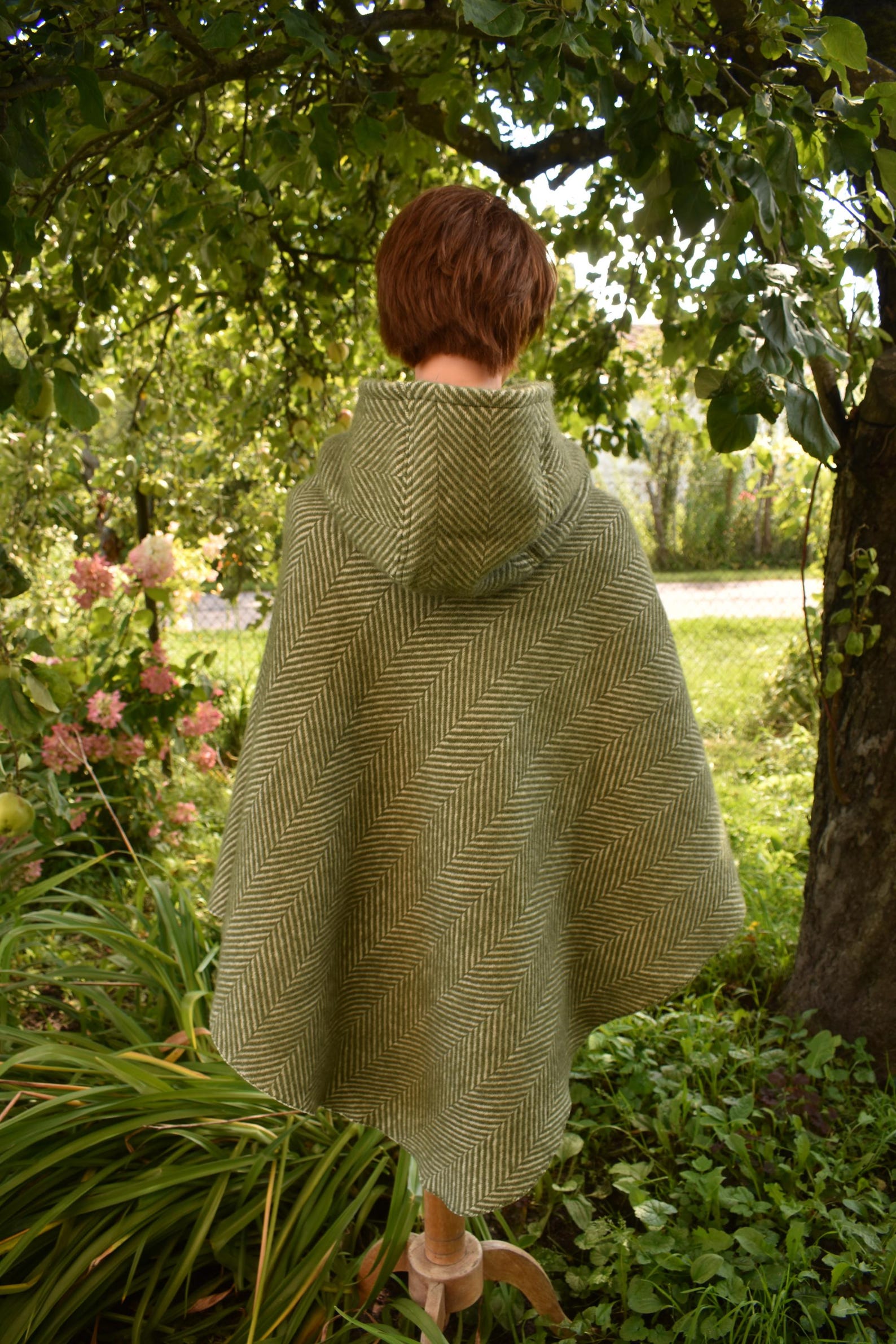Extra Large Sized Emerald Green Lambs Wool Poncho XL Sized Green Lambs ...