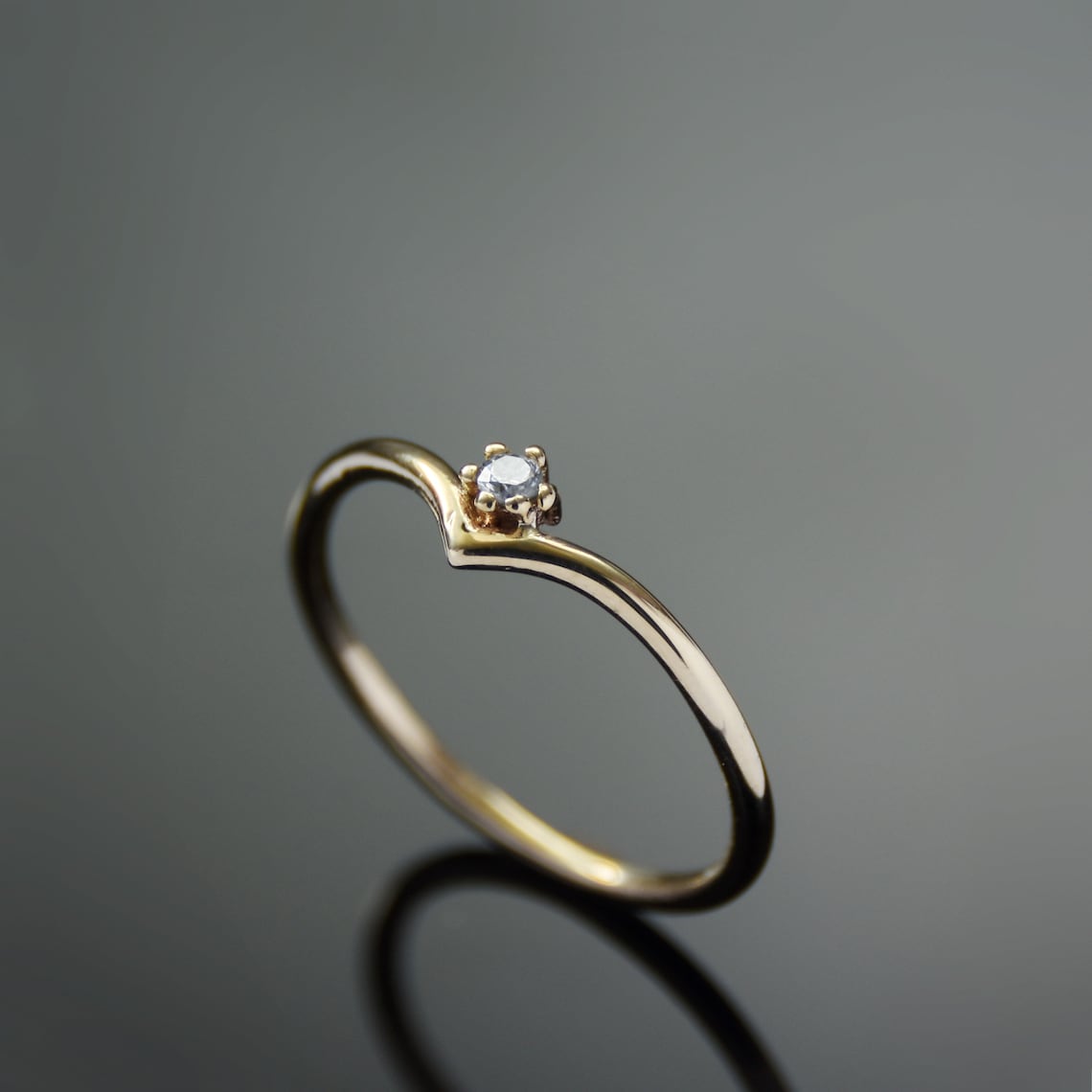 Classic Diamond Gold Ring - Etsy