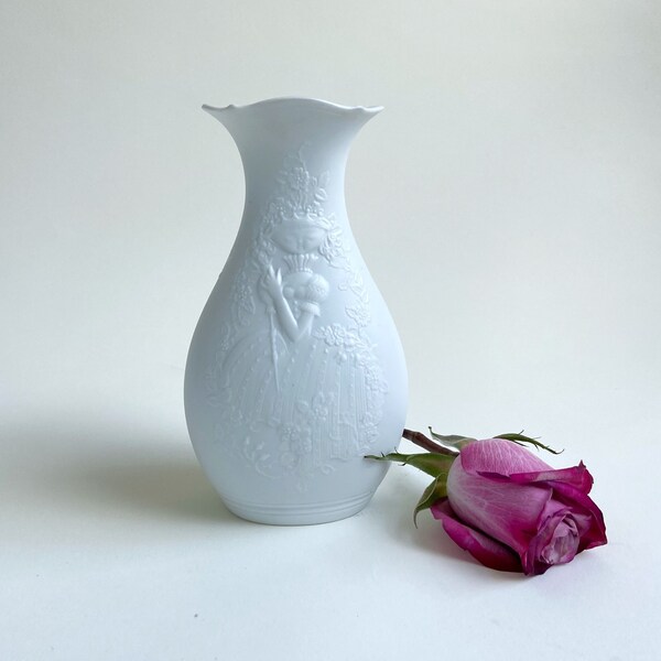 Kaiser Vase - Etsy
