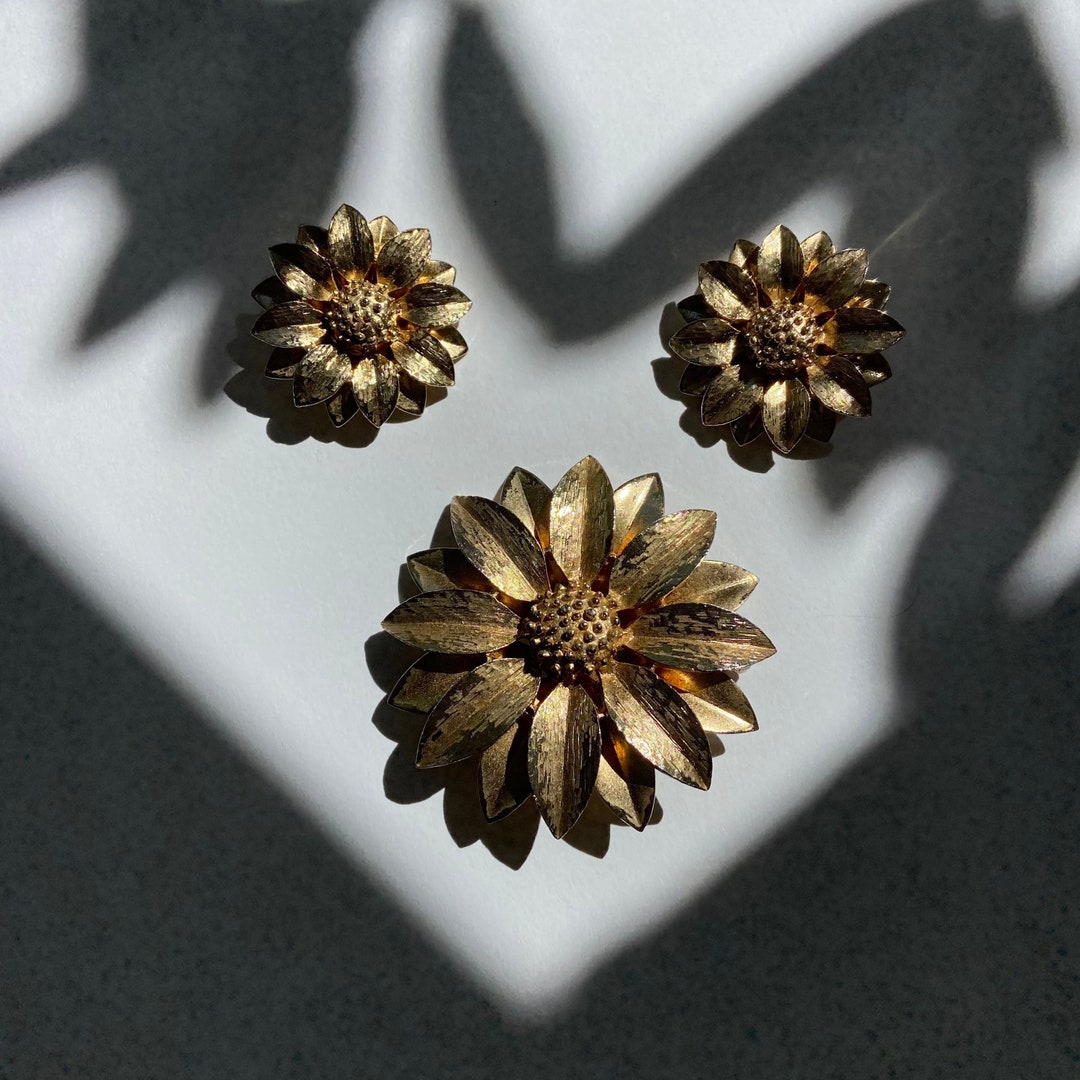 Vintage Sarah Coventry Flower Brooch and Earring Set - Etsy